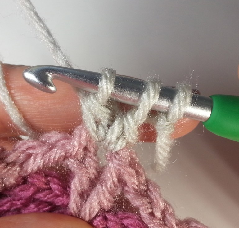 Working the Standing DC Stitch – Mamas2Hands